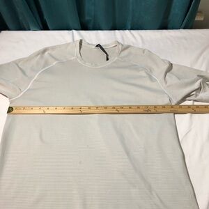 lululemon athletica | Shirts | Lululemon Mens Metal Tech Short Sleeve ...